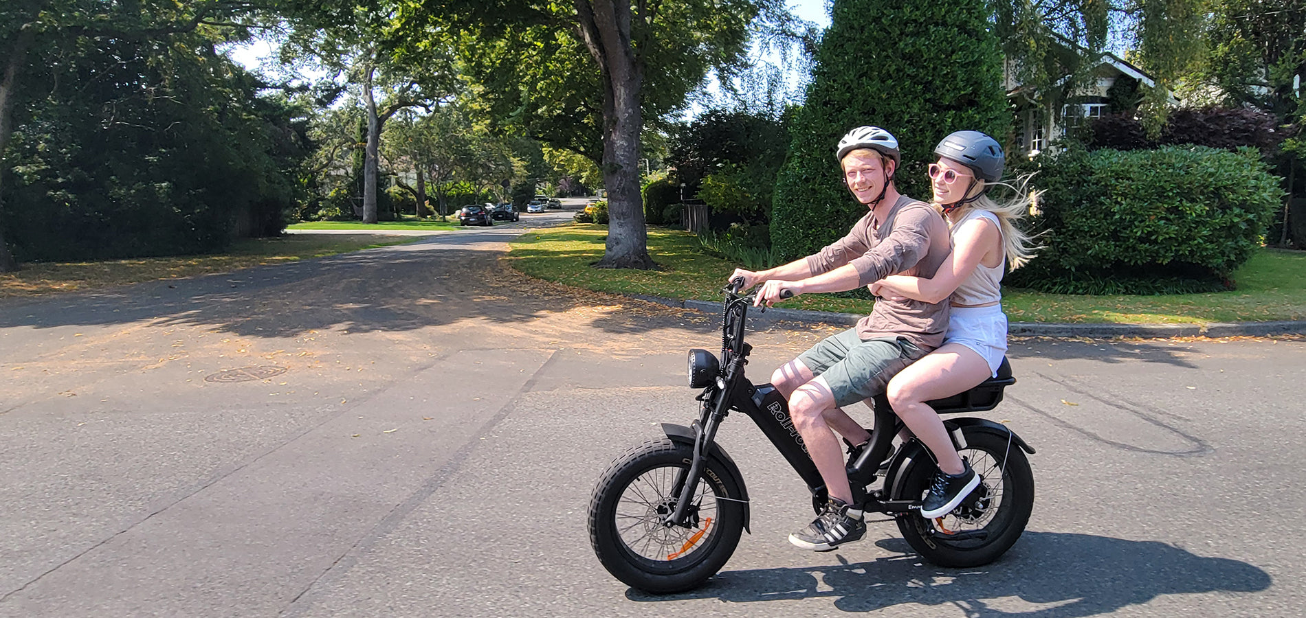 The Coolest 2-Seater E-Bike for 2 Passengers of 2024 – Roll Road Ebike
